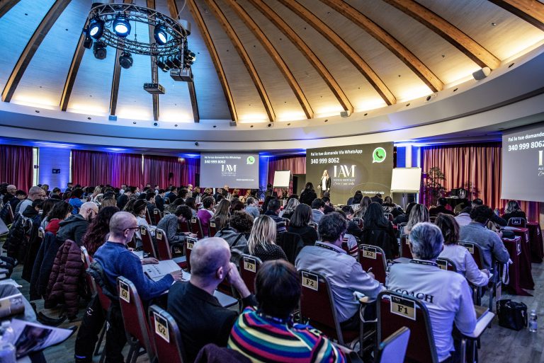 Come relazionarsi con gli altri in modo efficace grazie ad I AM